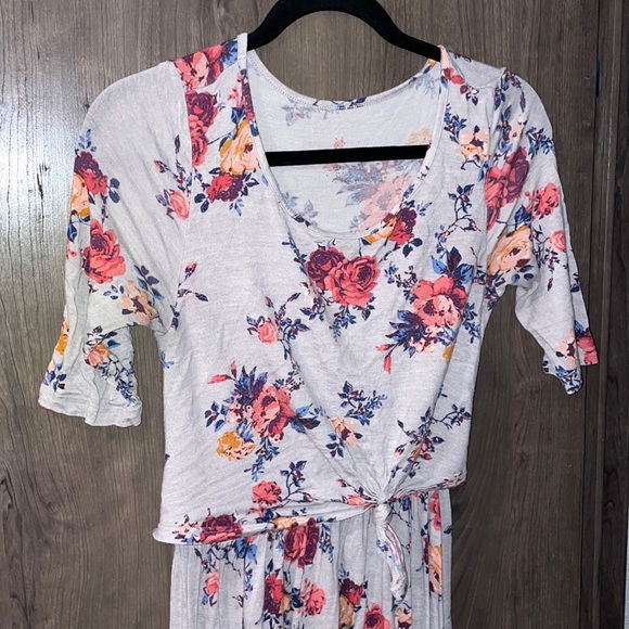 Latched Mama | Dresses | Latched Mama Grey Floral Htf Nursing Maxi ...